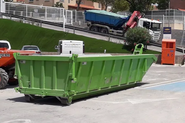Contenedores de obra en Segur de Calafell para escombros - E. Sabaté